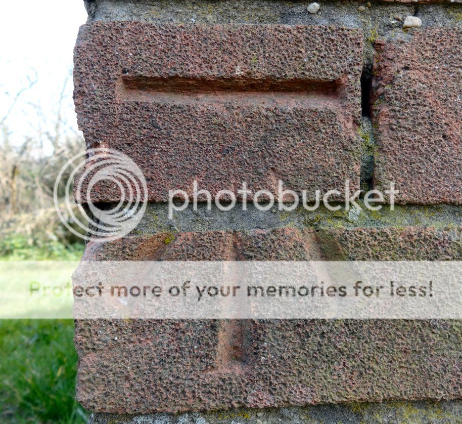 Cut Mark: Rushmere St. Andrews, Bus Shelter - Bench Mark Database