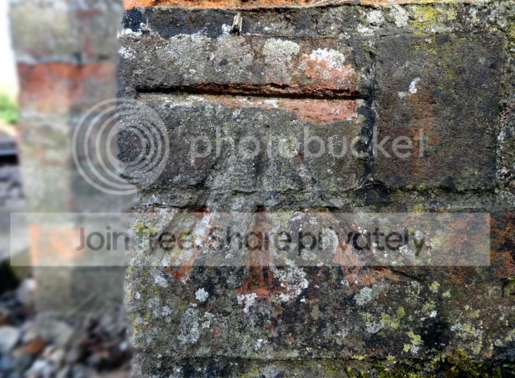Cut Mark: Tuddenham St. Martin, West Railway Bridge - Bench Mark Database